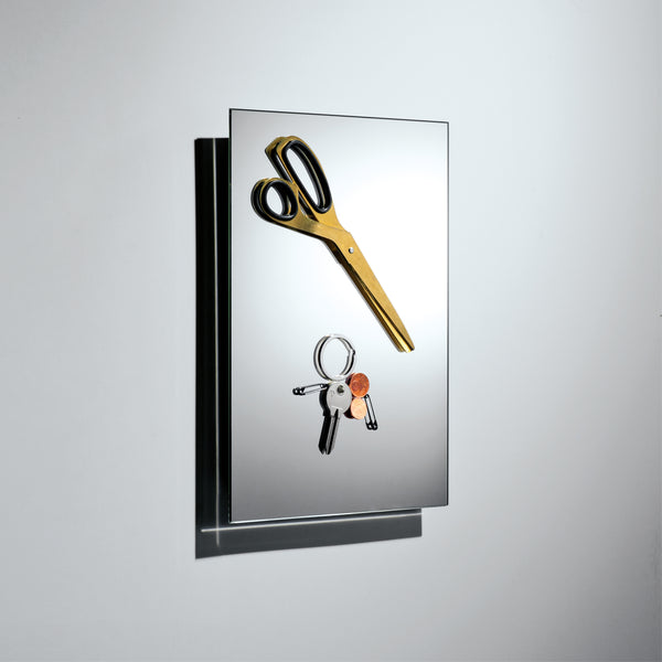 magnetic mirror – march